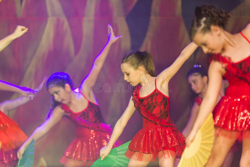 Kids dancing modern dance editorial image. Image of beauty - 96565235