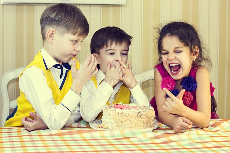 Kids eat cake stock image. Image of playing, laugh, holiday - 37490751