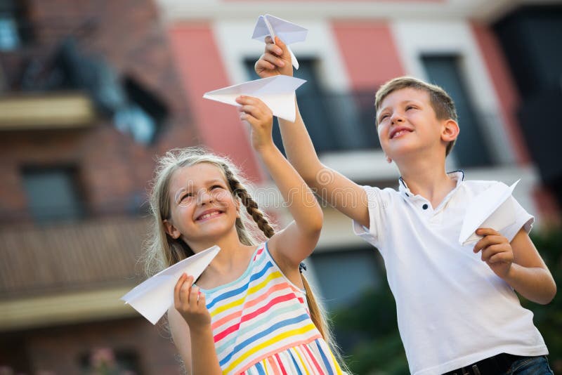 7,077 Paper Planes Photos - Free & Royalty-Free Stock Photos from ...