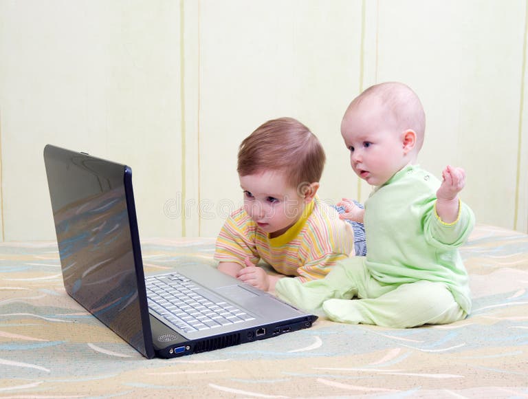 .kids Playing Computer Games Stock Image - Image of cute, positive: 8817381