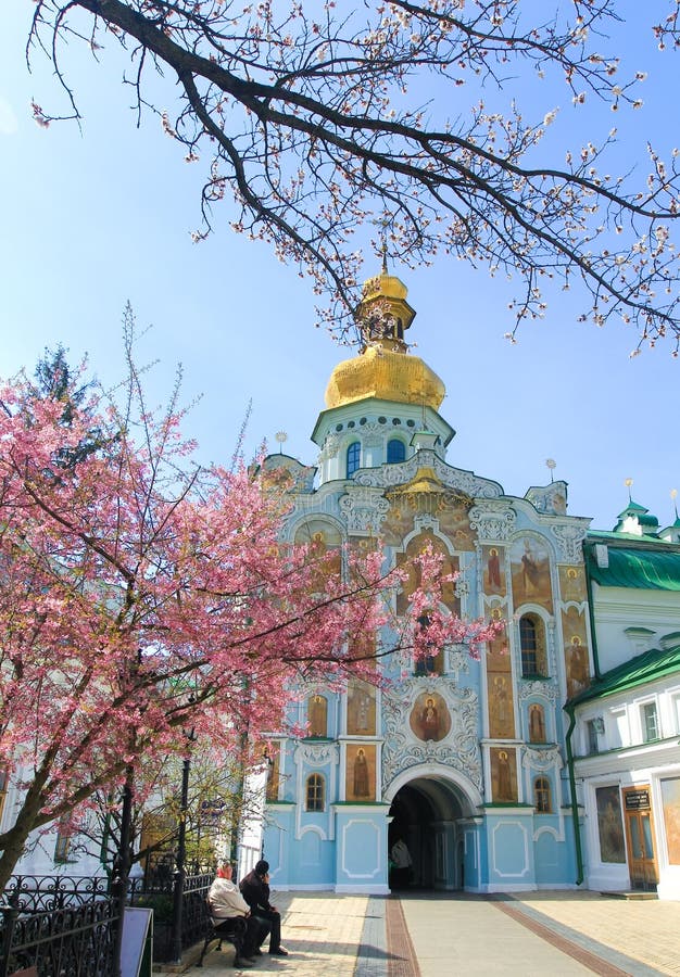 Kiev pechersk cathedral editorial photo. Image of dome - 53275921