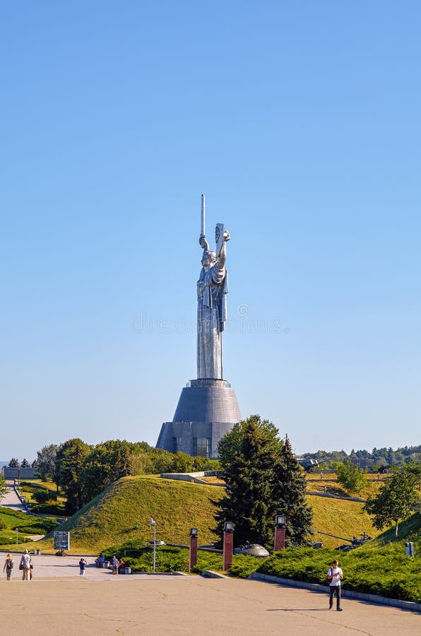 KIEW, UKRAINE - 29. August 2016 Monumentale Statue Von Der Mutter ...