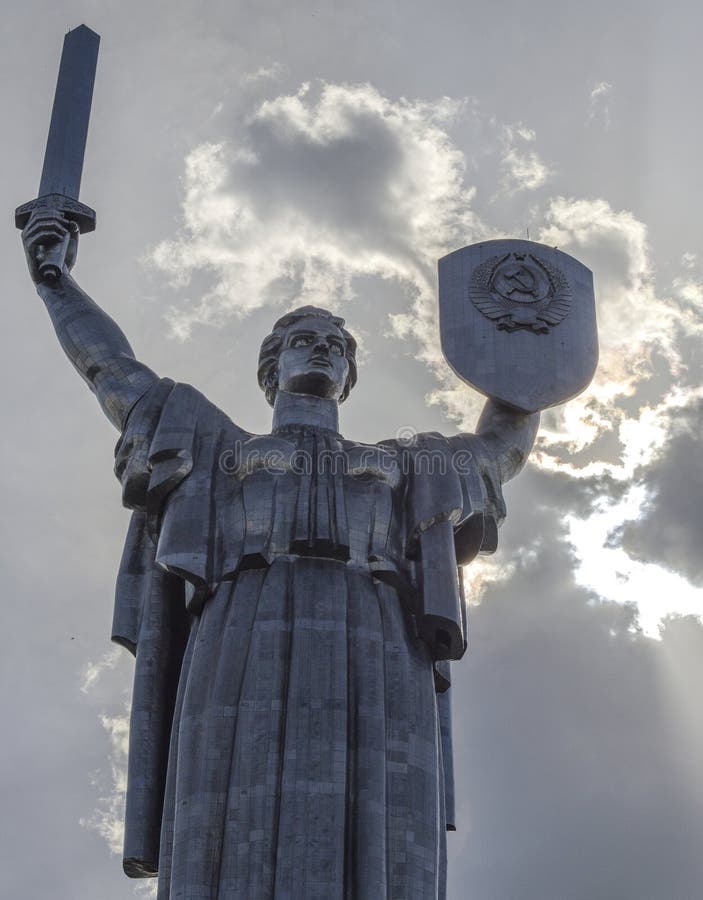 KIEW, UKRAINE - 7. Mai 2017: Monumentale Statue Von Mutterland ...