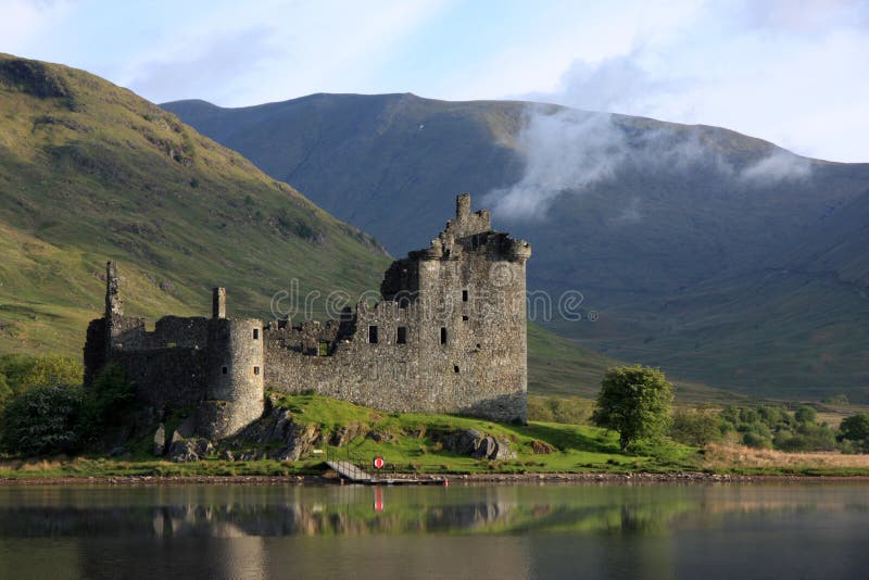 Kilchurn Castle stock photo. Image of scottish, hard - 36576662