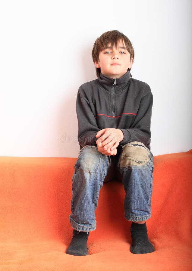 Kind - Junge stockfoto. Bild von junge, orange, kind - 50834444