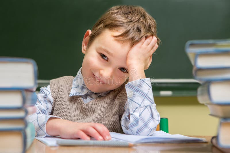 Kind op school stock afbeelding. Image of brief, kalligrafie - 35728103