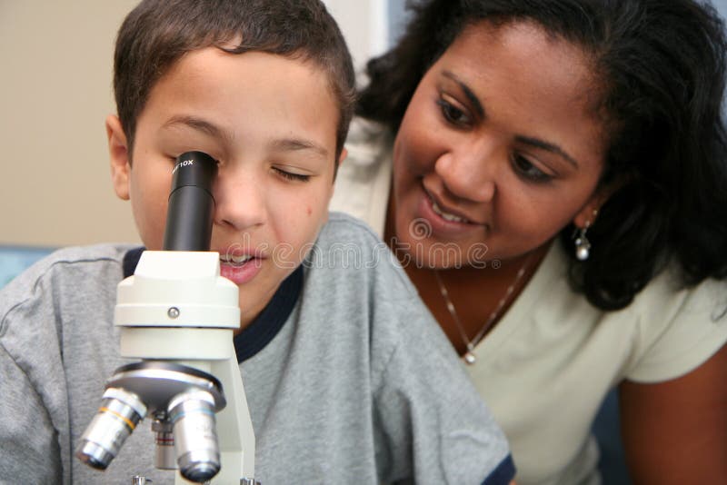 Schoolbanken stock foto. Image of zetel, bureau, achtergrond - 3207204