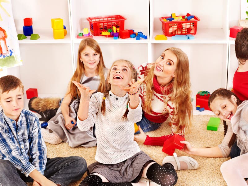 Kinder im Kindergarten. stockbild. Bild von kursteilnehmer - 27569201