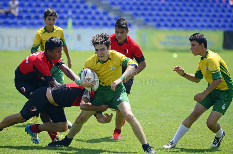 Kinderrugby-Spieler redaktionelles bild. Bild von junge - 48350655