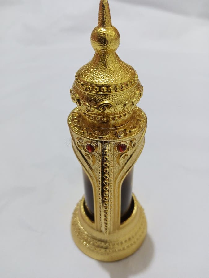The King of Beautiful Gold Perfume Stock Photo - Image of metal ...