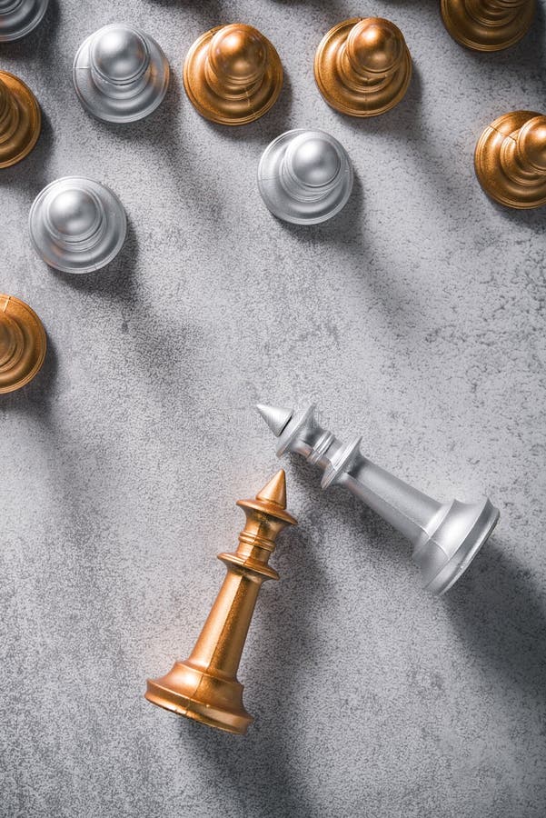 King in a chess game stock image. Image of fight, board - 139797163