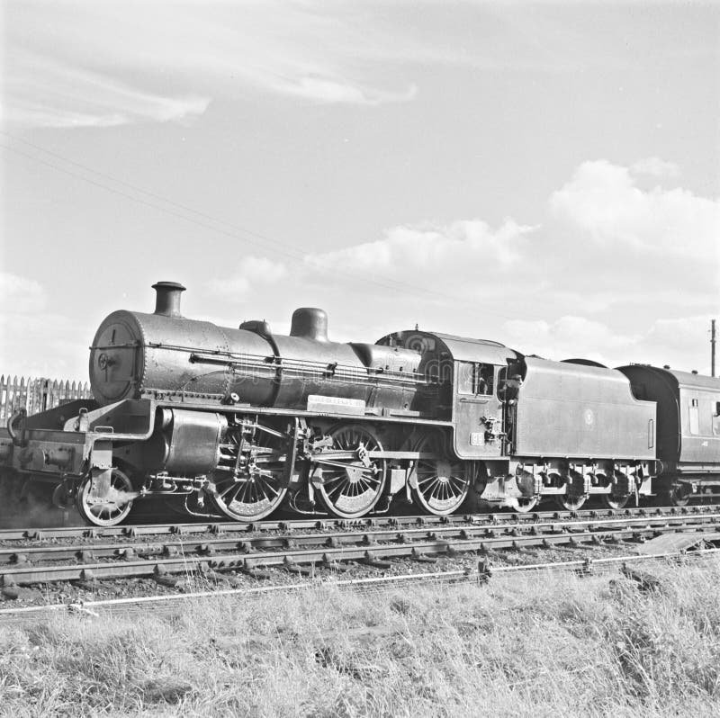 King George VI Visits Dundalk Stock Image - Image of asphalt, vehicle ...