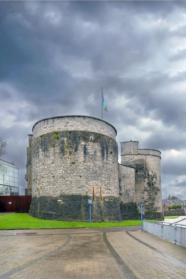 King John`s Castle, Limerick, Ireland Stock Photo - Image of fortress ...