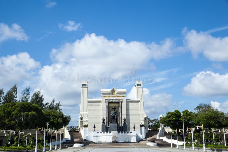 King Rama 1 Monument. stock photo. Image of democracy - 26005172