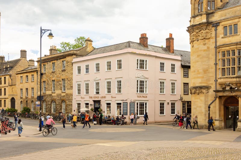 King S Arms - Oldest Student Pub in Oxford, UK Editorial Image - Image ...