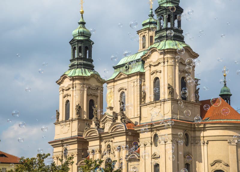 Kirchen-St. Nicolas In Prag Stockbild - Bild von europa, klassisch ...