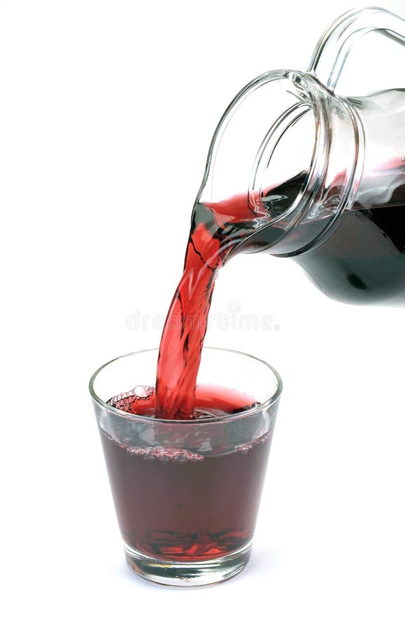 Kirschsaft wird gegossen stockfoto. Bild von kirsche - 32634008