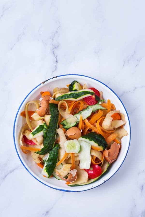 Kitchen Leftovers for Recycling and Composting Garbage Sorting Zero ...