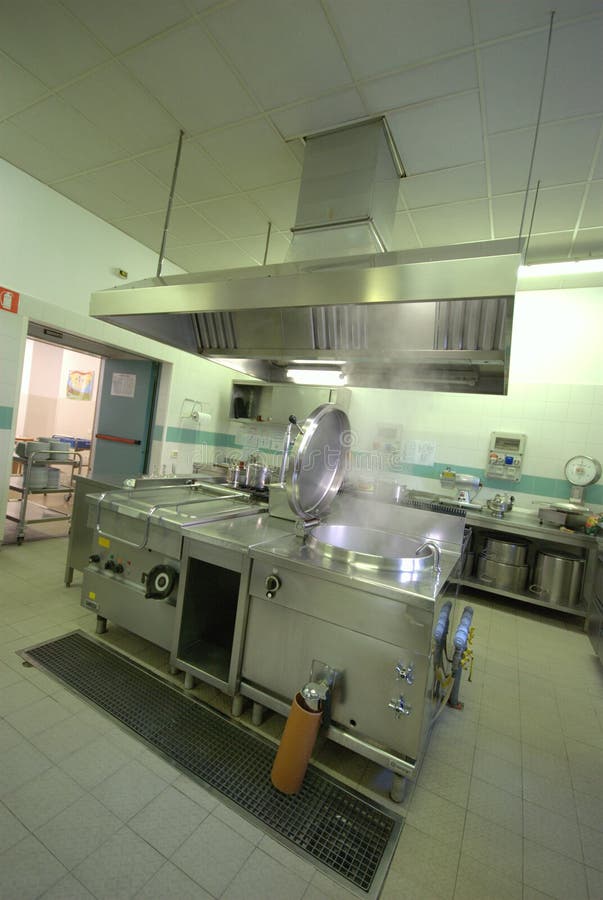 Kitchen restaurant stock photo. Image of people, place - 3347244