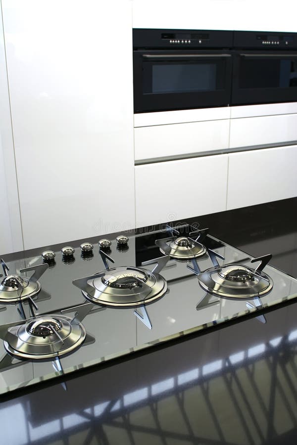 Kitchen stove stock image. Image of recessed, house, clean - 3292073
