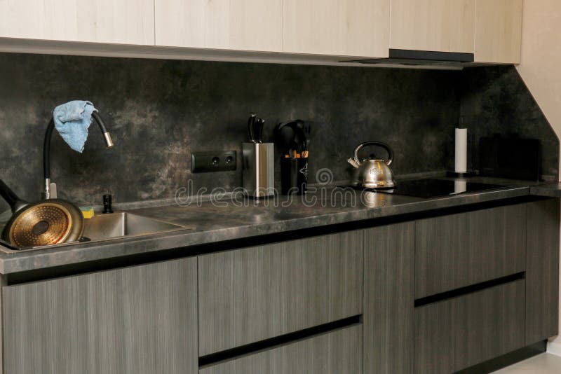 Kitchen Worktop with Built-in Induction Hob, Sink with Kitchen Utensils ...