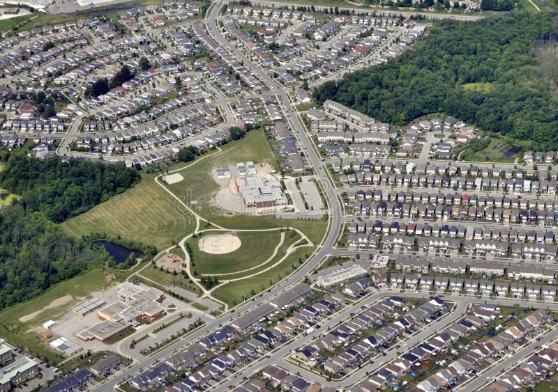 Kitchener-Waterloo suburb stock image. Image of ontario - 21377899