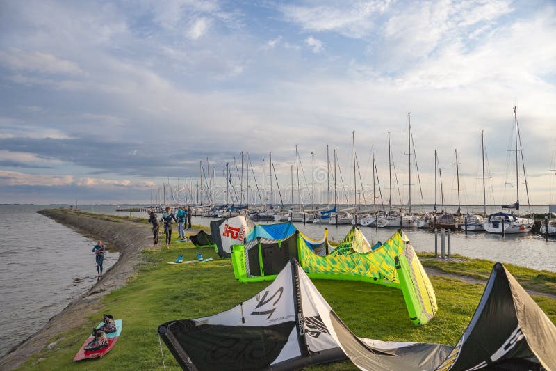 Kite surfer in Orth editorial stock image. Image of clouded - 116092419