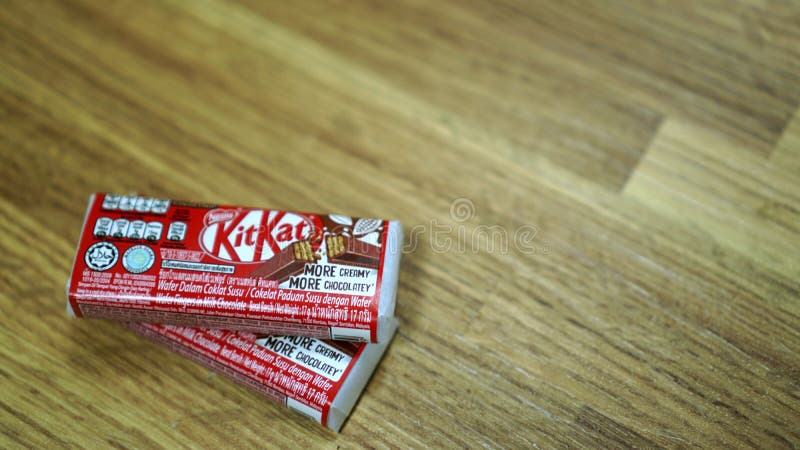 Kitkat Chocolate Cake with Pebbles.Kit Kat Broken Chocolate Bar. Kit ...