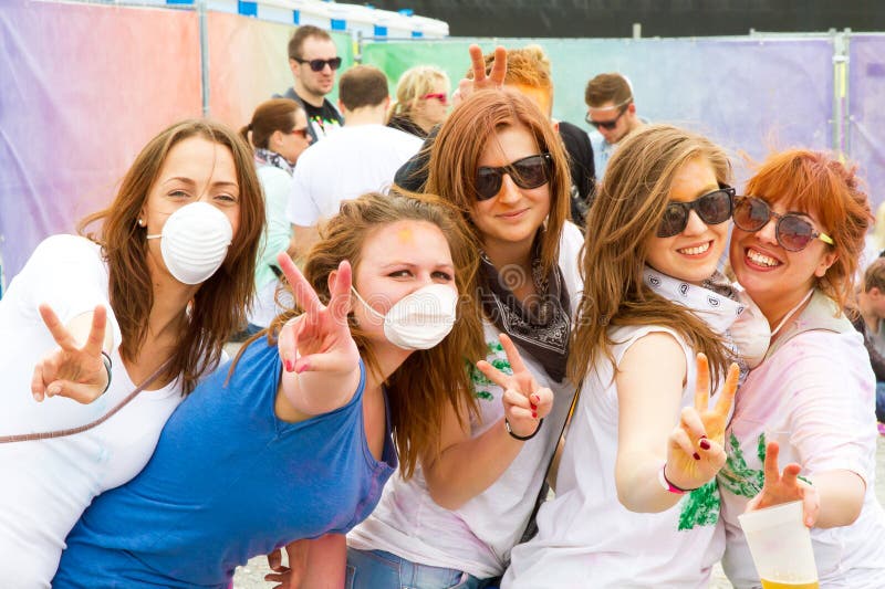 Kitschiges Festival Holi, Stuttgart am 10. Mai 2014 Redaktionelles ...