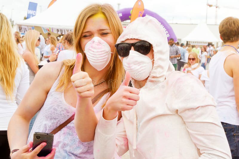 Kitschiges Festival Holi, Stuttgart am 10. Mai 2014 Redaktionelles ...