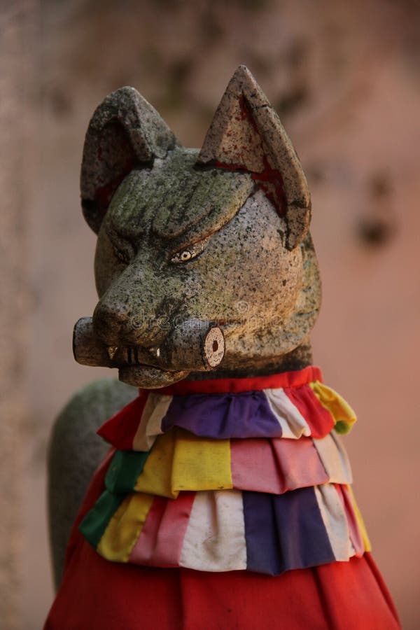 Kitsune foto de archivo. Imagen de ritual, oriente, vacaciones - 79759908