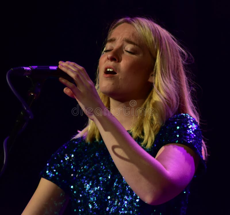 Kitty Macfarlane Performs at Chapel Arts Centre, Bath, England. 7 ...