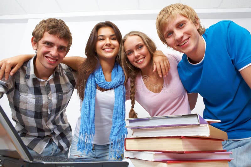 Klasgenoten stock afbeelding. Image of modern, klasgenoot - 15857849