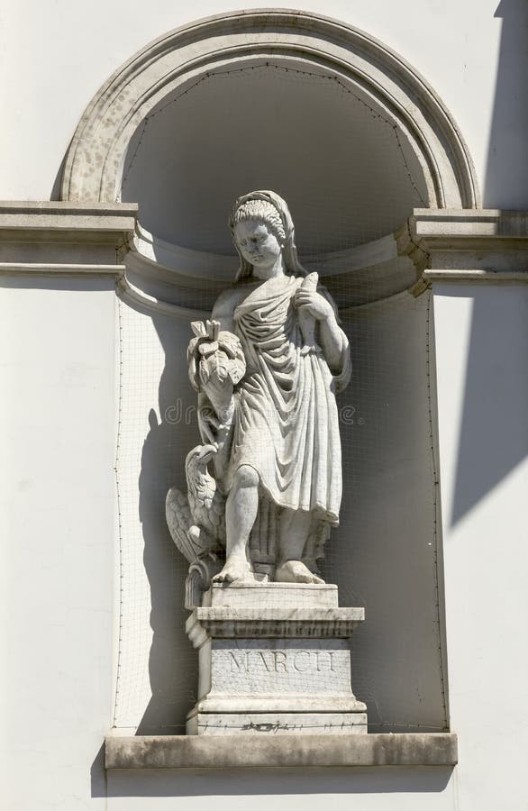 Klassieke Beeldhouwkunst Van De Godin Venus Stock Foto - Image of wens ...