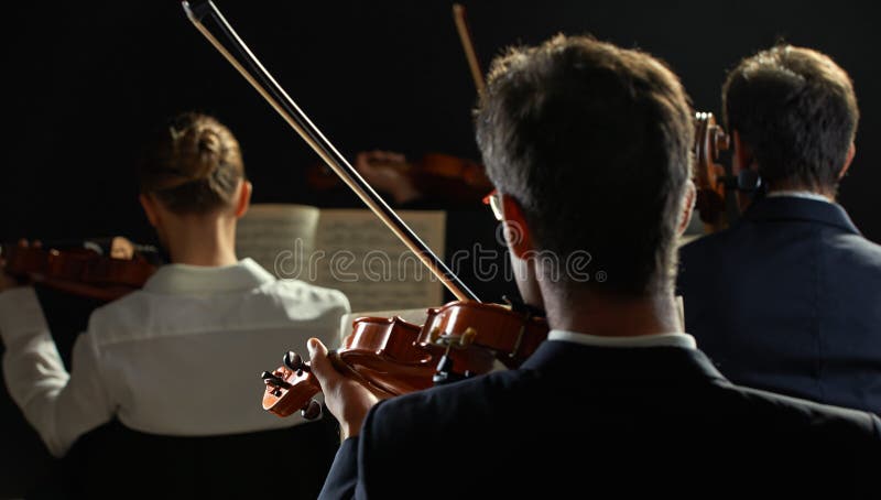 Klassische Musik: Konzert stockfoto. Bild von leute, spielen - 35266228