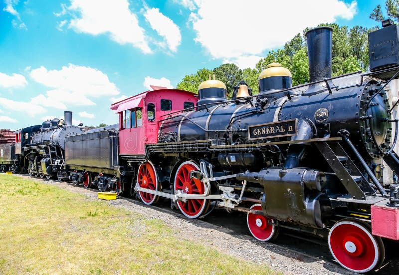 Klassischer alter Zug redaktionelles stockbild. Bild von reise - 54537234