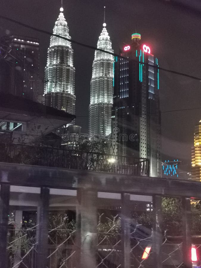 Klcc glittering night view editorial photography. Image of city - 203348412