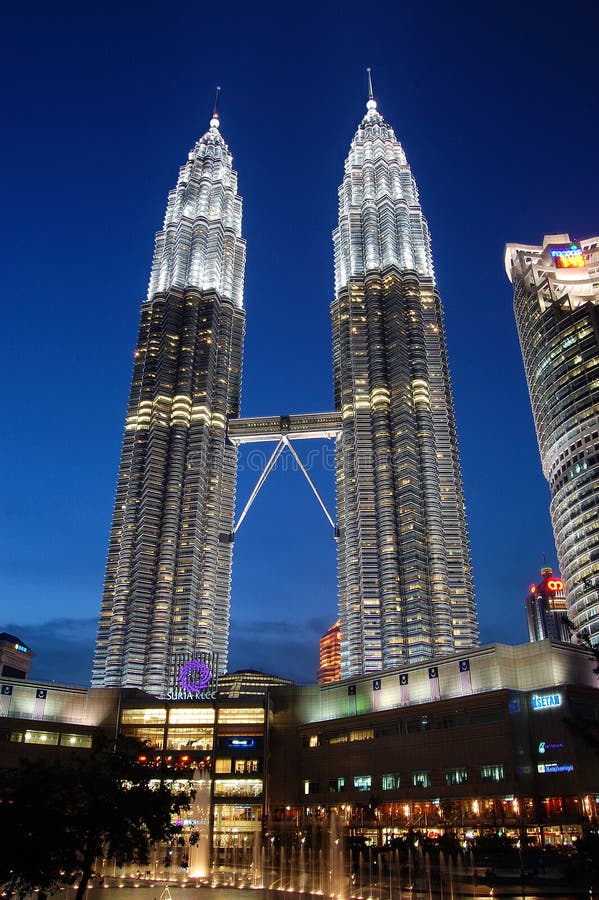KLCC, Kuala Lumpur editorial stock image. Image of center - 45114444