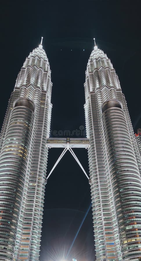 KLCC Malaysia Twin Tower Night Editorial Photography - Image of tower ...