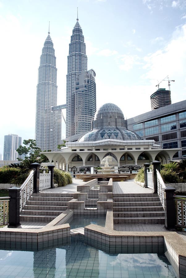 The As Syakirin Mosque editorial stock photo. Image of twin - 26535858