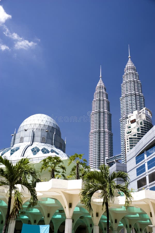 KLCC Mosque stock image. Image of muslim, islamic, petronas - 4149471