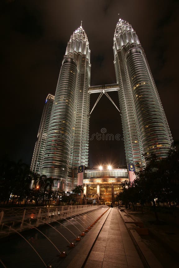KLCC Night Scene stock image. Image of great, symbol, lumpur - 7204363