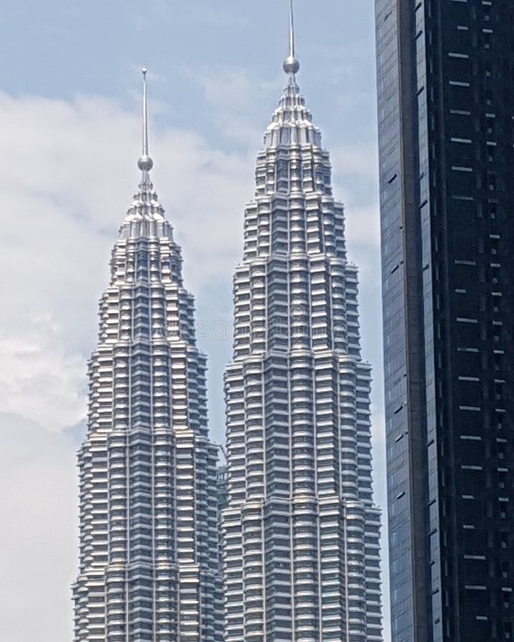Klcc stock image. Image of klcc, twin, building, towers - 99854049