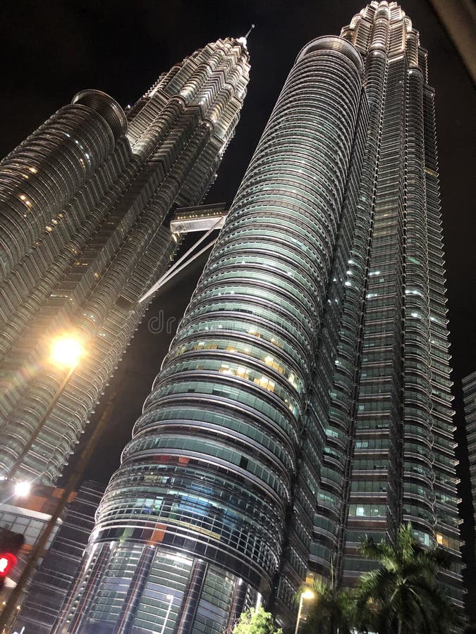 Klcc towers editorial photography. Image of klcc, twin - 246997357