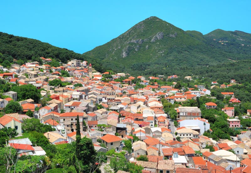 Klein Dorp Met Meditteranean Architectuur Stock Afbeelding - Image of ...