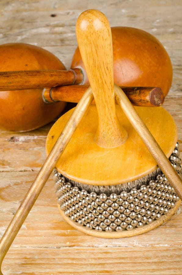 Kleine slaginstrumenten stock afbeelding. Afbeelding bestaande uit ...