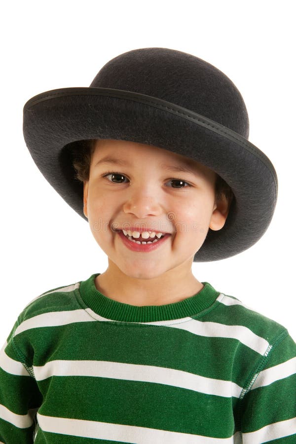 Kleiner Junge mit Hut stockbild. Bild von getrennt, lachen - 23616489