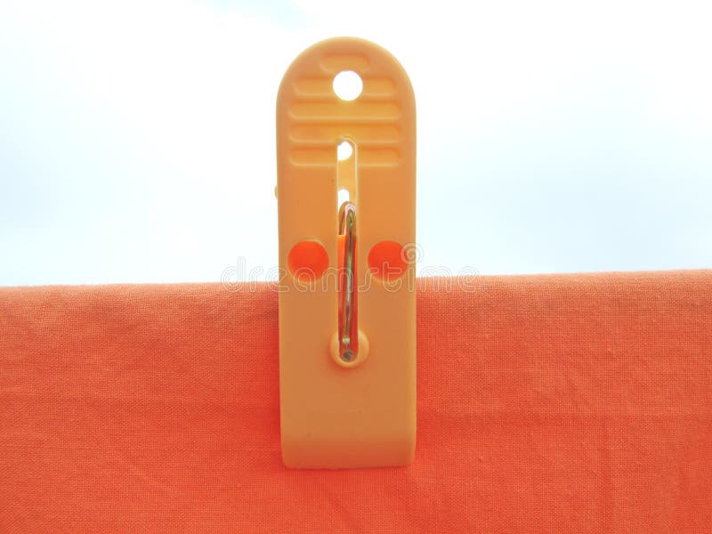 Klem en doek stock foto. Image of draad, azië, reis, hulpmiddel - 6806078