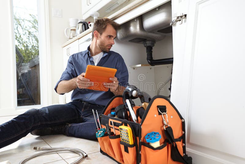 Klempner stockfoto. Bild von küche, renovieren, bart - 81489676