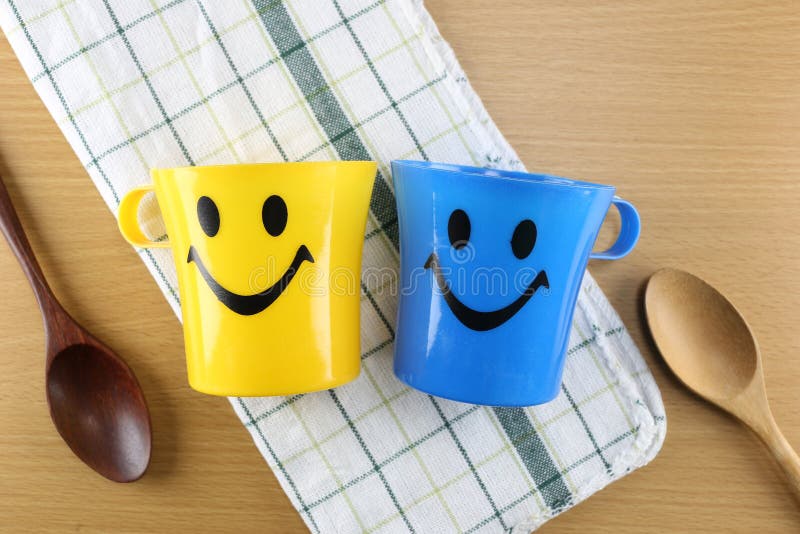 Kleurrijk van smileykop stock afbeelding. Image of handig - 43990579